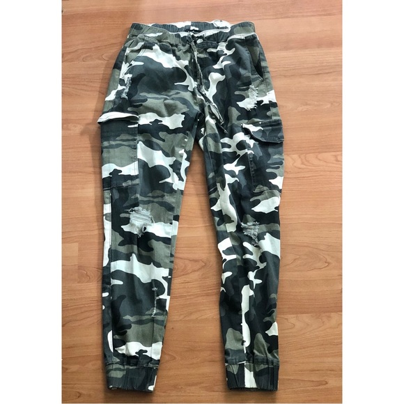 Almost Famous | Pants & Jumpsuits | Camo Pants | Poshmark